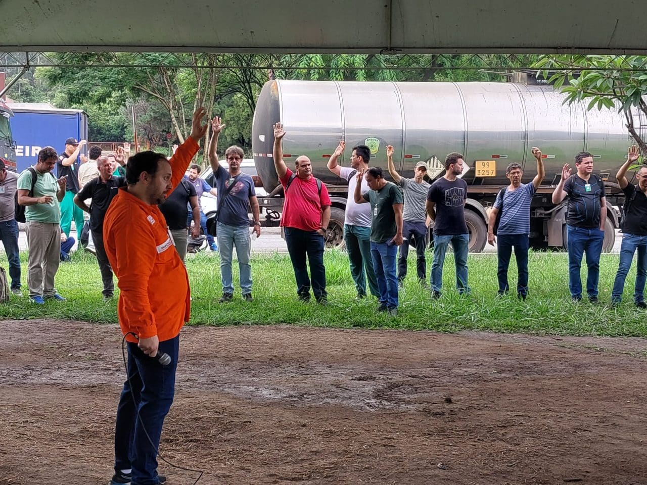 Categoria petroleira rejeita massivamente proposta de PLR da Petrobrás ...